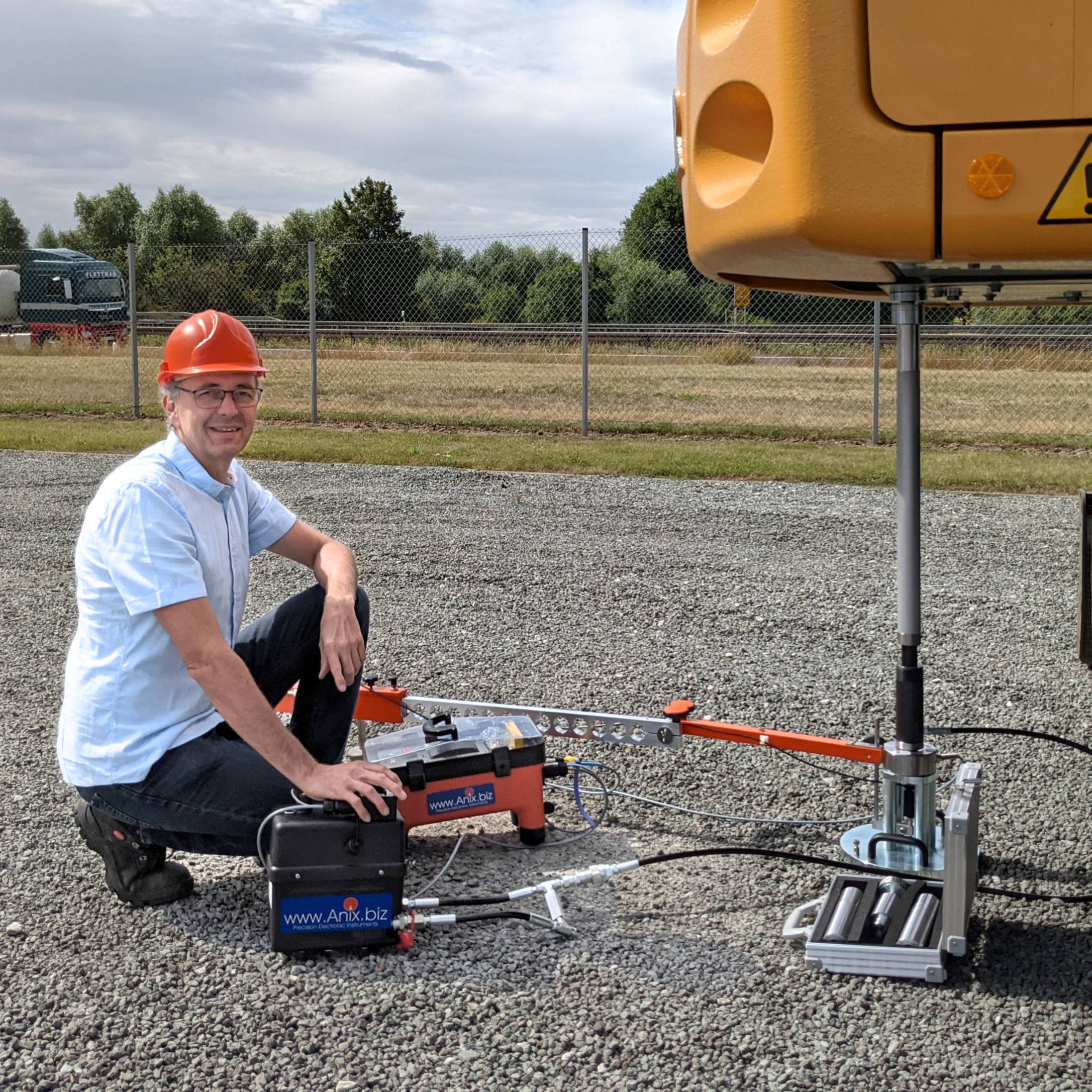 Statisches Plattendruckgerät AX01a nach DIN18134 für den Statischen ...