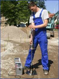 The dynamic plate load test / Anix GmbH