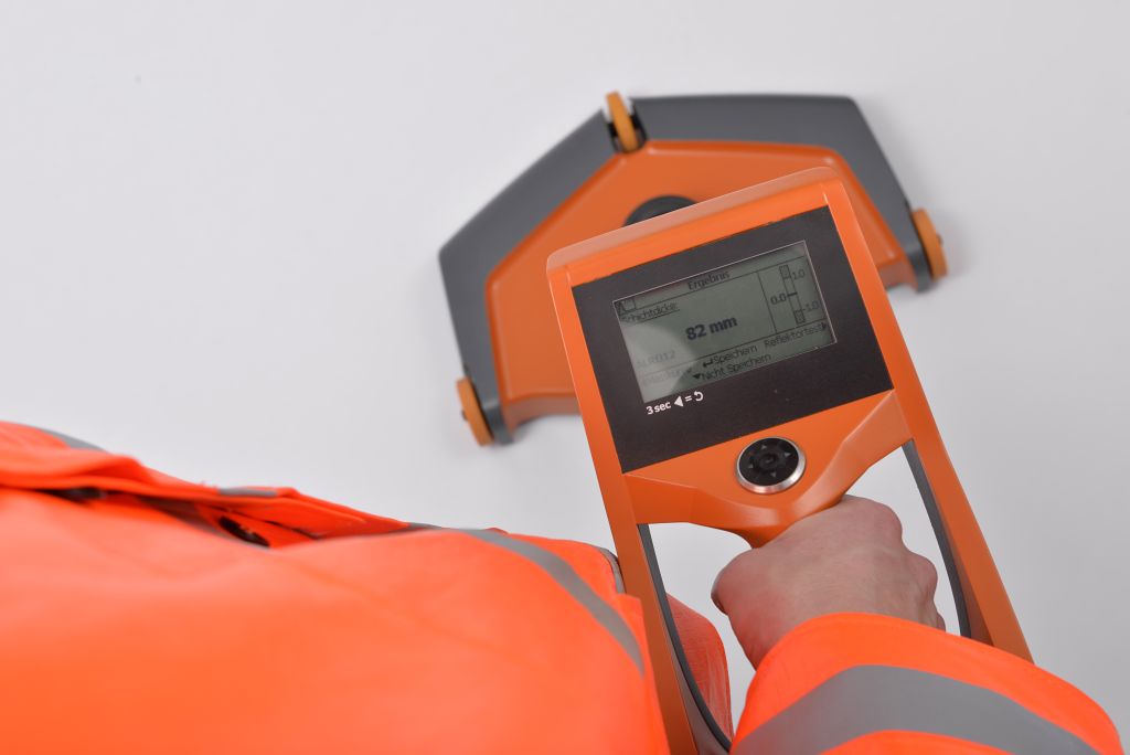 Thickness measurement / Anix GmbH